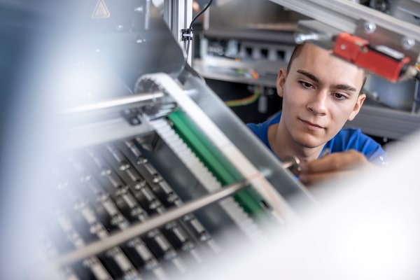 Services - Hunkeler AG